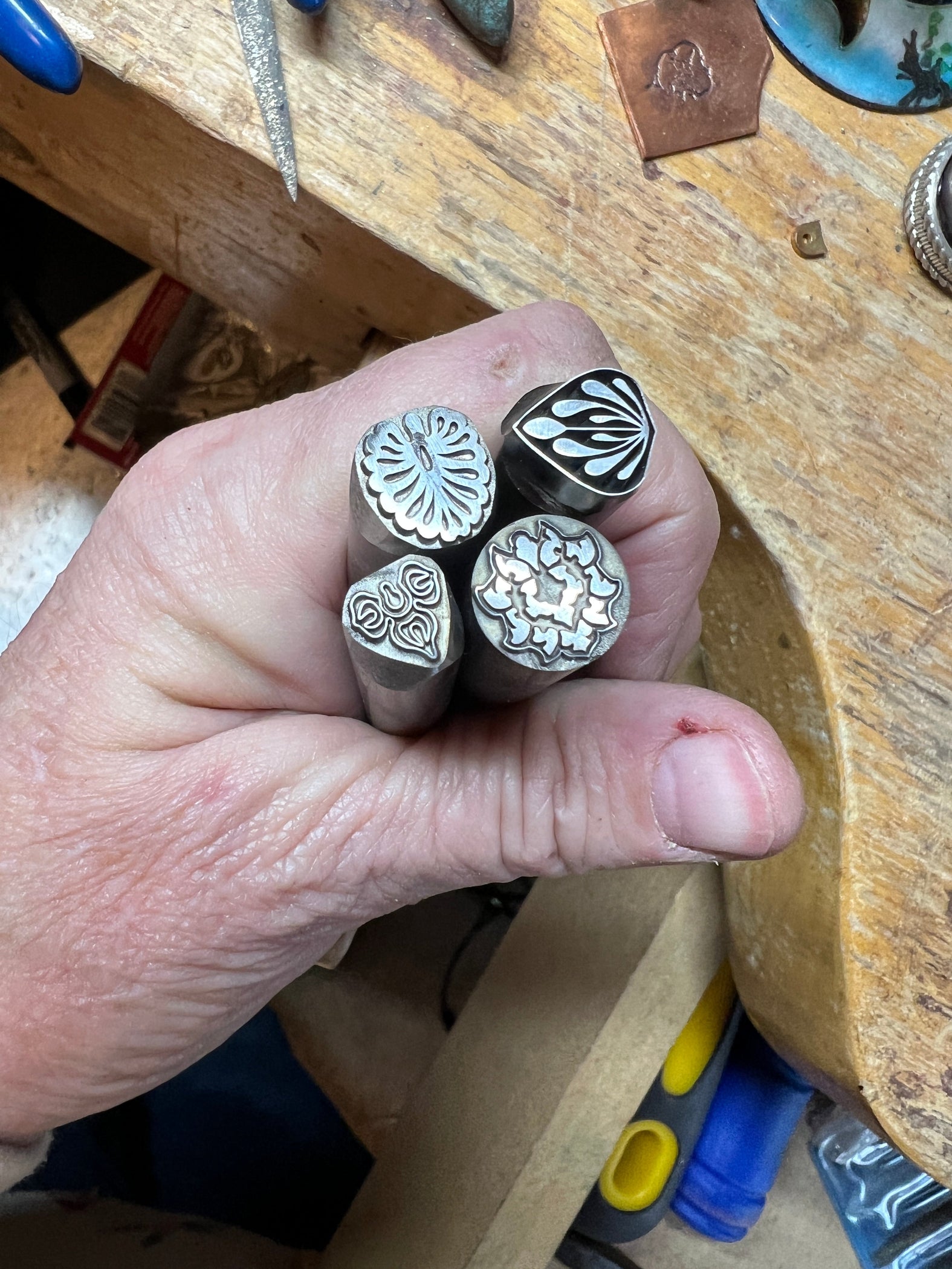 abstract flower bail stamp — Lion Punch Forge