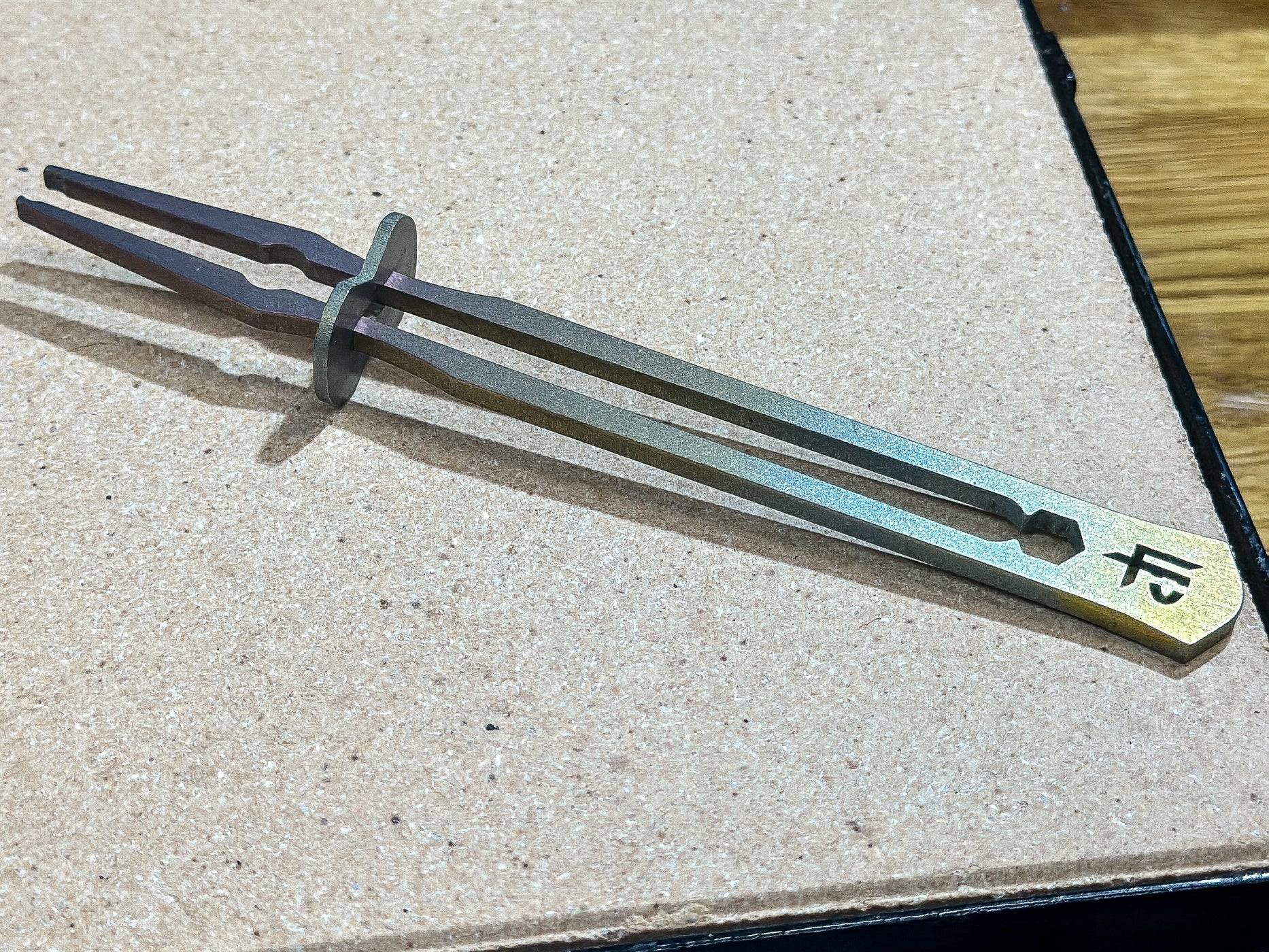 Ti Tweezy (Tweezers) — Lion Punch Forge