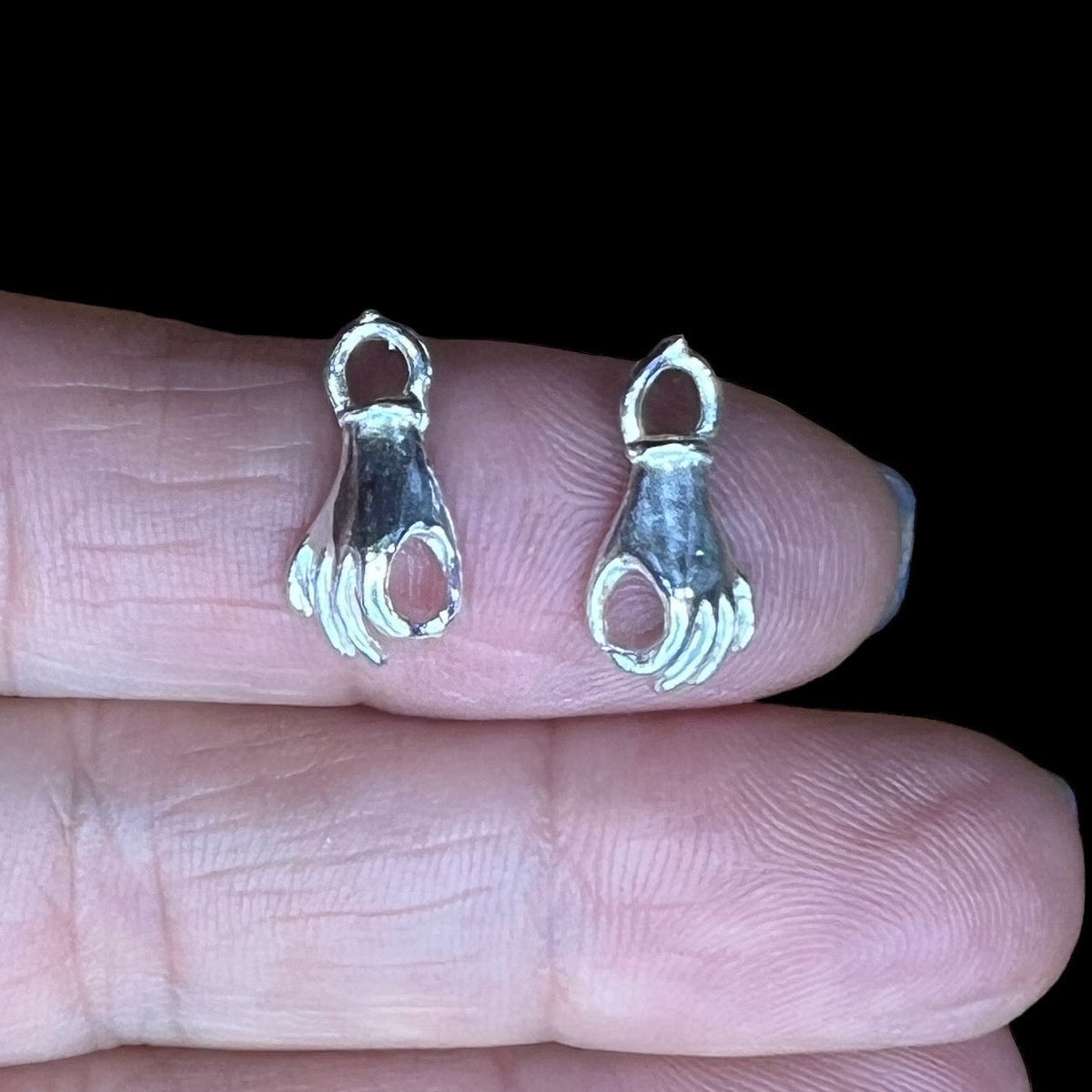 Cast Hand Links — Lion Punch Forge