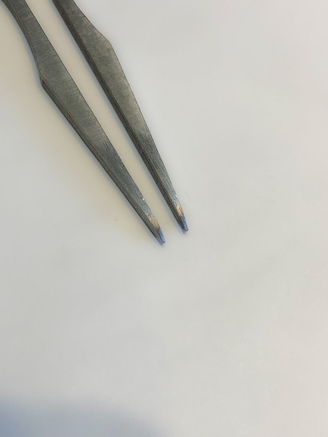 Ti Tweezy (Tweezers) — Lion Punch Forge